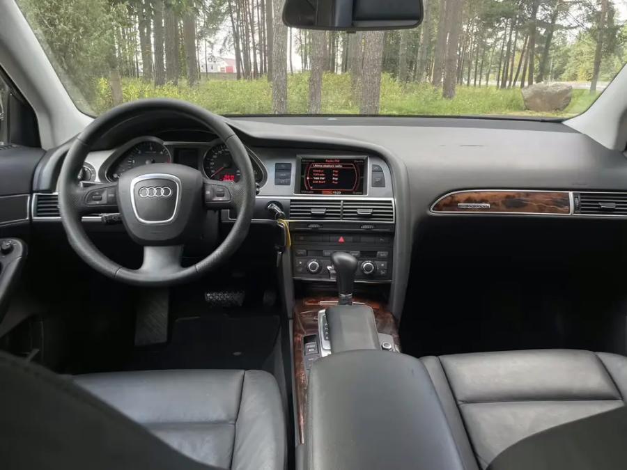 Black Audi A6 2008 in Riga, with an engine capacity of 3.00 L and mileage of 242 thousand km for 2500 €, photo 11 on AUTOMOTO.COM.LV