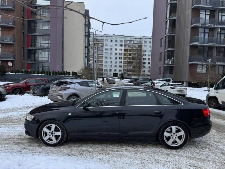 Black Audi A6 2008 in Riga, with an engine capacity of 3.00 L and mileage of 335 thousand km for 3390 €, photo 4 on AUTOMOTO.COM.LV