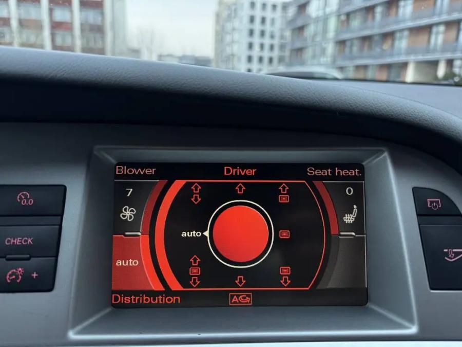 Black Audi A6 2008 in Riga, with an engine capacity of 3.00 L and mileage of 335 thousand km for 3390 €, photo 19 on AUTOMOTO.COM.LV