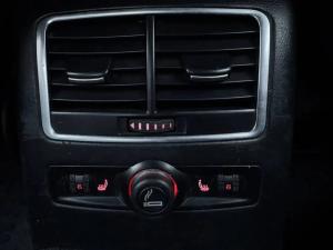 Black Audi A6 2008 in Riga, with an engine capacity of 3.00 L and mileage of 335 thousand km for 3390 €, photo 22 on AUTOMOTO.COM.LV