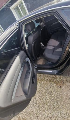 Black Audi A6 2008 in Jelgava, with an engine capacity of 2.70 L and mileage of 269 thousand km for 4200 €, photo 5 on AUTOMOTO.COM.LV