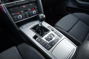 Melns Audi A6 2008 Mārupe, ar dzinēja tilpumu 2.70 L un nobraukumu 409 tūkst. km par 2700 €, foto 15 vietnē AUTOMOTO.COM.LV