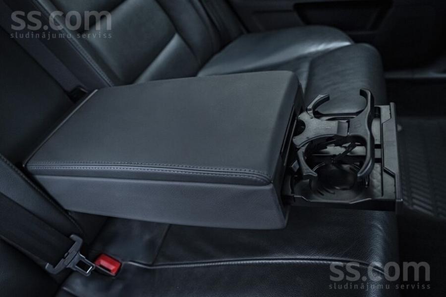 Black Audi A6 2009 in Riga, with an engine capacity of 3.00 L and mileage of 308 thousand km for 7150 €, photo 12 on AUTOMOTO.COM.LV