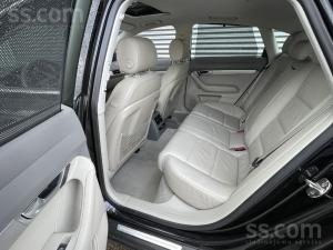 Melns Audi A6 2009 Rīga, ar dzinēja tilpumu 2.70 L un nobraukumu 237 tūkst. km par 5650 €, foto 24 vietnē AUTOMOTO.COM.LV