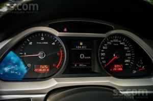 Black Audi A6 2010 in Riga, with an engine capacity of 2.00 L and mileage of 291 thousand km for 2990 €, photo 15 on AUTOMOTO.COM.LV