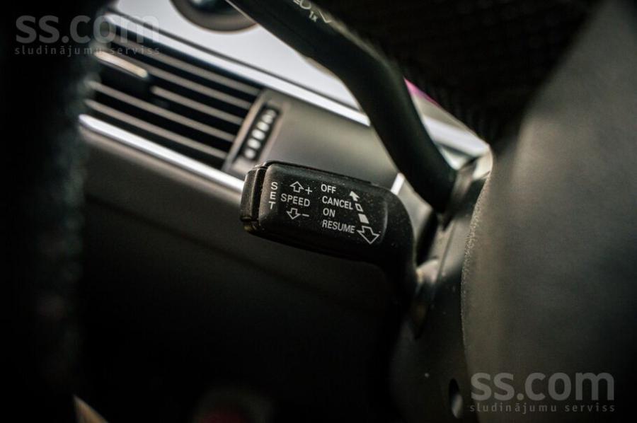 Black Audi A6 2010 in Riga, with an engine capacity of 2.00 L and mileage of 291 thousand km for 2990 €, photo 16 on AUTOMOTO.COM.LV