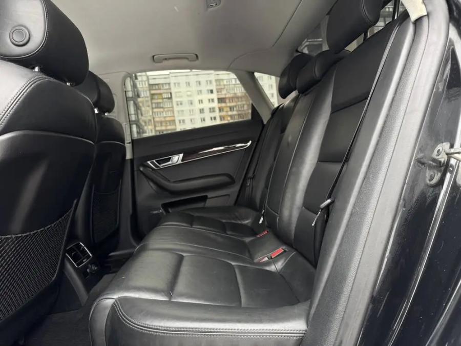 Black Audi A6 2010 in Riga, with an engine capacity of 3.00 L and mileage of 358 thousand km for 5490 €, photo 11 on AUTOMOTO.COM.LV