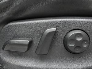 Black Audi A6 2010 in Riga, with an engine capacity of 3.00 L and mileage of 358 thousand km for 5490 €, photo 27 on AUTOMOTO.COM.LV