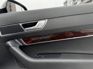 Black Audi A6 2010 in Riga, with an engine capacity of 3.00 L and mileage of 358 thousand km for 5490 €, photo 30 on AUTOMOTO.COM.LV