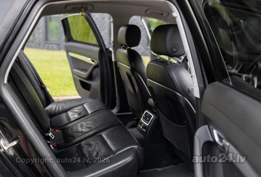 Melns Audi A6 2010 Tallina, ar dzinēja tilpumu 2.00 L un nobraukumu 320 tūkst. km par 6590 €, foto 16 vietnē AUTOMOTO.COM.LV