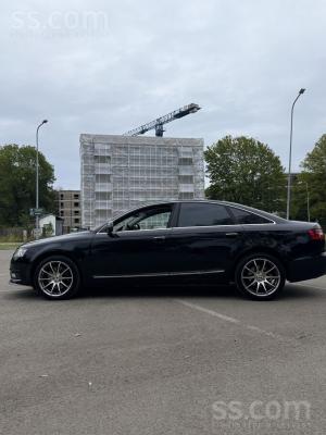 Black Audi A6 2010 in Riga, with an engine capacity of 2.80 L and mileage of 323 thousand km for 5500 €, photo 4 on AUTOMOTO.COM.LV
