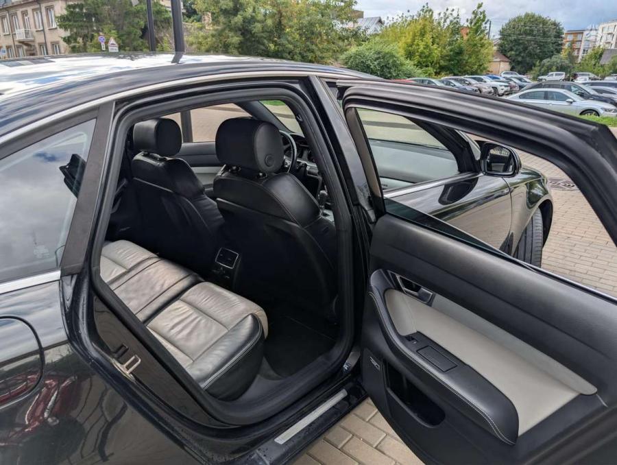 Melns Audi A6 2010 Viļņa, ar dzinēja tilpumu 2.97 L un nobraukumu 322 tūkst. km par 5650 €, foto 14 vietnē AUTOMOTO.COM.LV