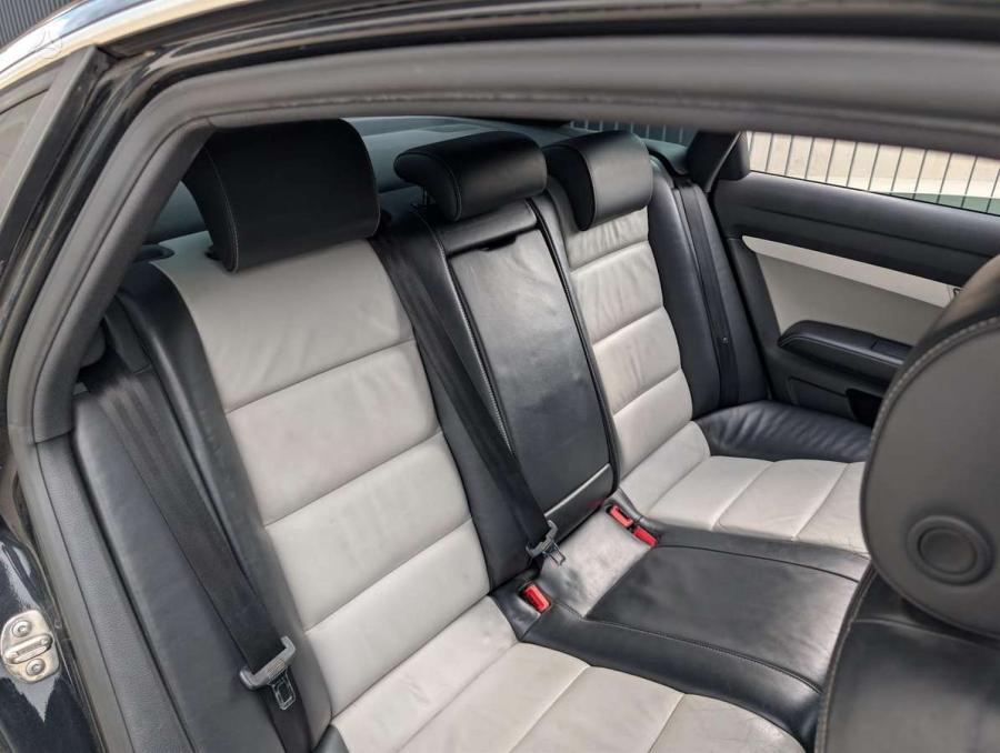 Melns Audi A6 2010 Viļņa, ar dzinēja tilpumu 2.97 L un nobraukumu 322 tūkst. km par 5650 €, foto 15 vietnē AUTOMOTO.COM.LV