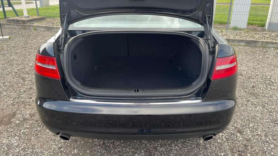 Melns Audi A6 2010 Marijampole, ar dzinēja tilpumu 1.97 L un nobraukumu 293 tūkst. km par 6390 €, foto 33 vietnē AUTOMOTO.COM.LV