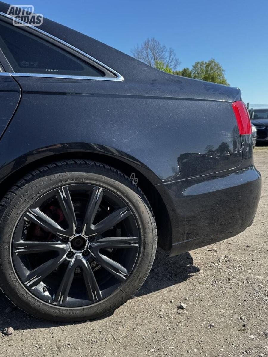 Black Audi A6 2011 in Klaipeda, with an engine capacity of 3.00 L and mileage of 351 thousand km for 7950 €, photo 8 on AUTOMOTO.COM.LV