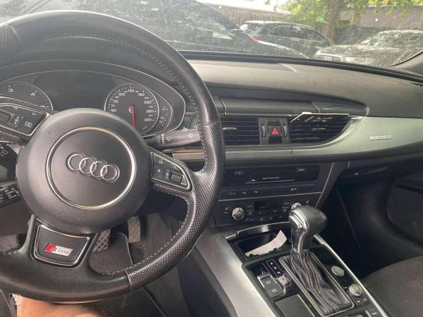 Melns Audi A6 2011 Panevēža, ar dzinēja tilpumu 2.97 L un nobraukumu 416 tūkst. km par 4500 €, foto 5 vietnē AUTOMOTO.COM.LV