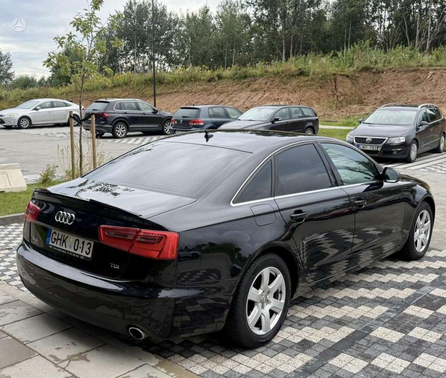 Melns Audi A6 2011 Viļņa, ar dzinēja tilpumu 2.97 L un nobraukumu 288 tūkst. km par 6600 €, foto 8 vietnē AUTOMOTO.COM.LV