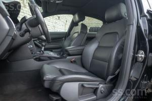 Black Audi A6 2011 in Liepaja, with an engine capacity of 2.00 L and mileage of 257 thousand km for 3500 €, photo 10 on AUTOMOTO.COM.LV