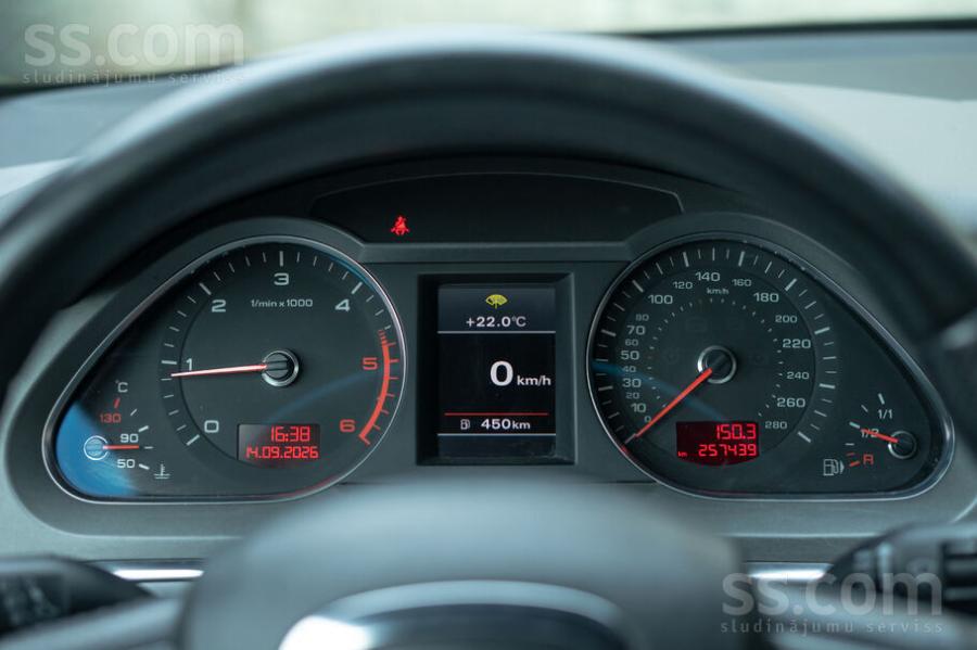 Black Audi A6 2011 in Liepaja, with an engine capacity of 2.00 L and mileage of 257 thousand km for 3500 €, photo 18 on AUTOMOTO.COM.LV