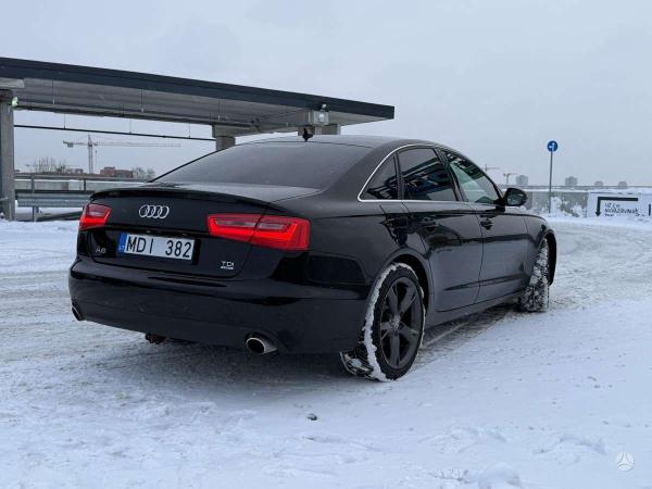 Black Audi A6 2012 in Vilnius, with an engine capacity of 3.00 L and mileage of 366 thousand km for 8900 €, photo 9 on AUTOMOTO.COM.LV