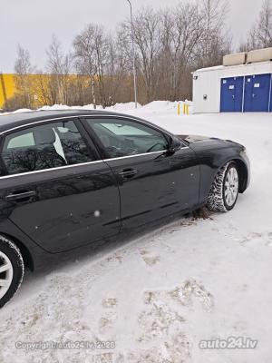 Black Audi A6 2012 in Tallinn, with an engine capacity of 2.80 L and mileage of 267 thousand km for 9800 €, photo 10 on AUTOMOTO.COM.LV