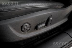 Black Audi A6 2012 in Talsi, with an engine capacity of 3.00 L and mileage of 300 thousand km for 9950 €, photo 15 on AUTOMOTO.COM.LV
