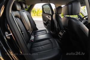 Black Audi A6 2012 in Tallinn, with an engine capacity of 2.00 L and mileage of 197 thousand km for 6499 €, photo 6 on AUTOMOTO.COM.LV