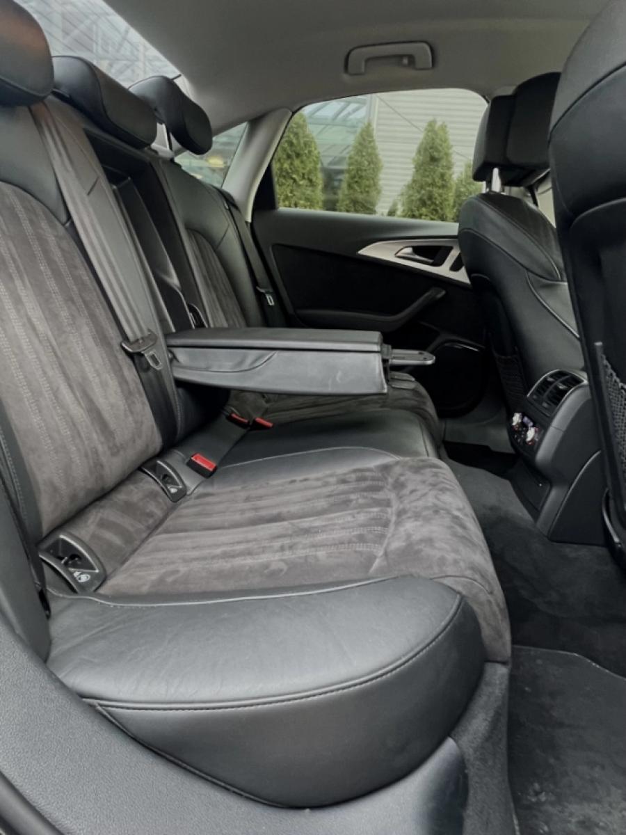 Black Audi A6 2012 in Riga, with an engine capacity of 3.00 L and mileage of 212 thousand km for 13200 €, photo 6 on AUTOMOTO.COM.LV