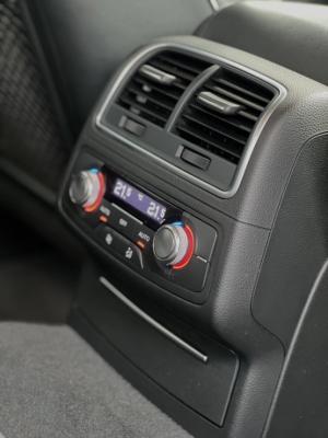 Black Audi A6 2012 in Riga, with an engine capacity of 3.00 L and mileage of 212 thousand km for 13200 €, photo 10 on AUTOMOTO.COM.LV