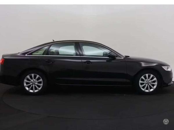 Melns Audi A6 2012 Viļņa, ar dzinēja tilpumu 2.77 L un nobraukumu 243 tūkst. km par 8000 €, foto 4 vietnē AUTOMOTO.COM.LV