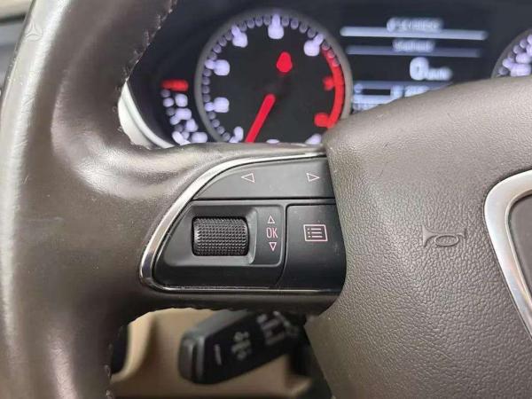 Melns Audi A6 2012 Viļņa, ar dzinēja tilpumu 2.77 L un nobraukumu 243 tūkst. km par 8000 €, foto 8 vietnē AUTOMOTO.COM.LV
