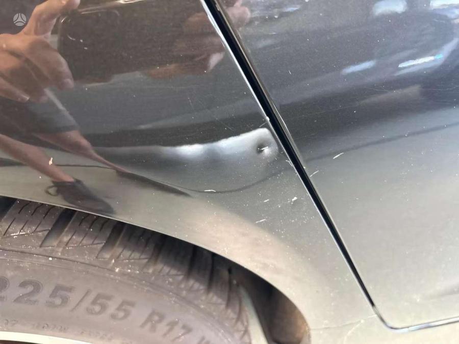 Melns Audi A6 2012 Viļņa, ar dzinēja tilpumu 2.77 L un nobraukumu 243 tūkst. km par 8000 €, foto 21 vietnē AUTOMOTO.COM.LV