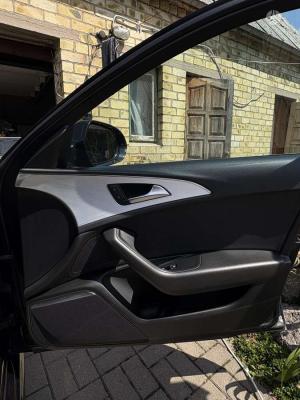 Black Audi A6 2012 in Kelme, with an engine capacity of 3.00 L and mileage of 286 thousand km for 9400 €, photo 12 on AUTOMOTO.COM.LV