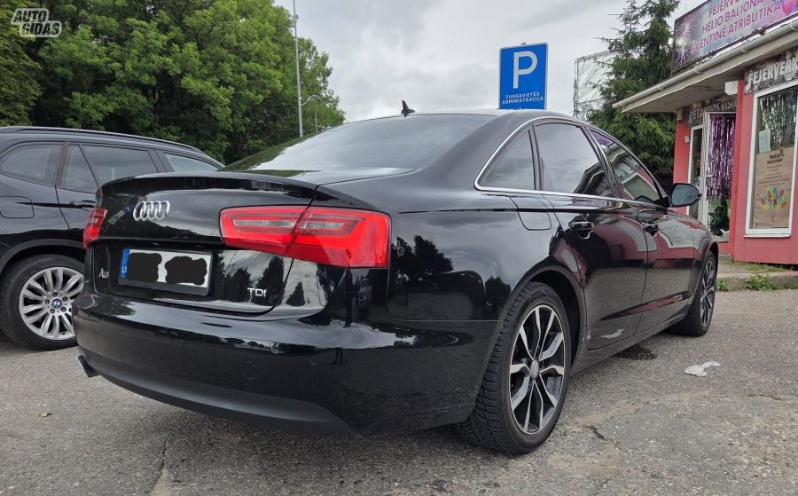 Black Audi A6 2012 in Kaunas, with an engine capacity of 2.00 L and mileage of 219 thousand km for 10499 €, photo 6 on AUTOMOTO.COM.LV