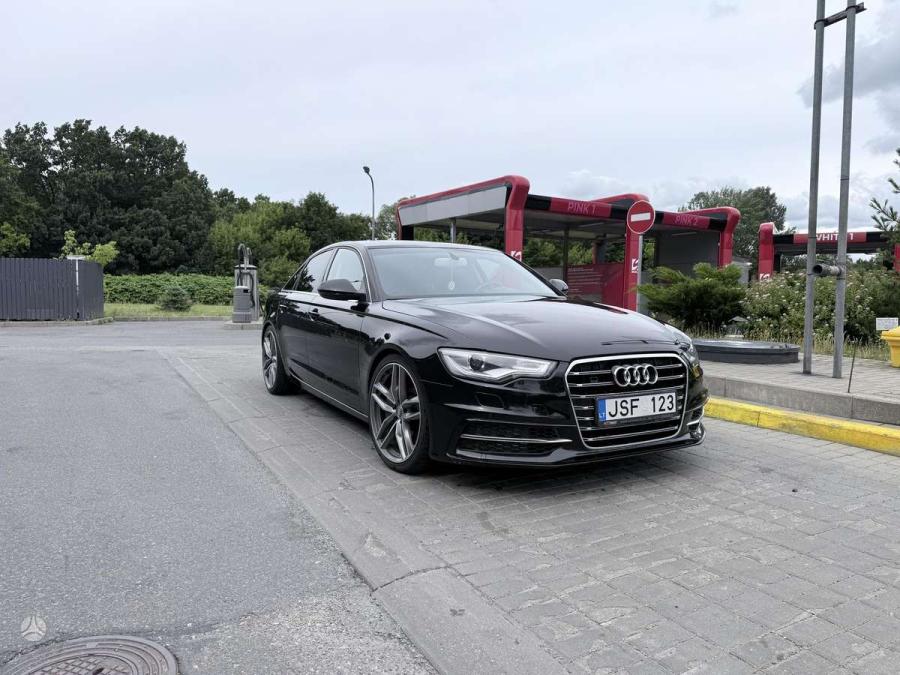 Black Audi A6 2012 in Vilnius, with an engine capacity of 3.00 L and mileage of 209 thousand km for 9999 €, photo 3 on AUTOMOTO.COM.LV