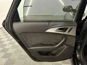 Black Audi A6 2012 in Marijampole, with an engine capacity of 2.97 L and mileage of 238 thousand km for 12999 €, photo 23 on AUTOMOTO.COM.LV