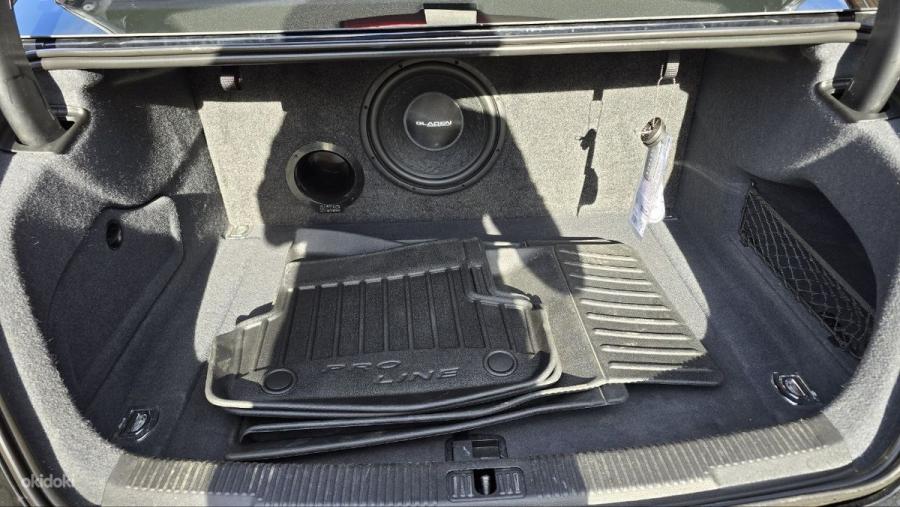 Black Audi A6 2012 in Kohtla-Jarve, with an engine capacity of 0.00 L and mileage of 158 thousand km for 13000 €, photo 26 on AUTOMOTO.COM.LV