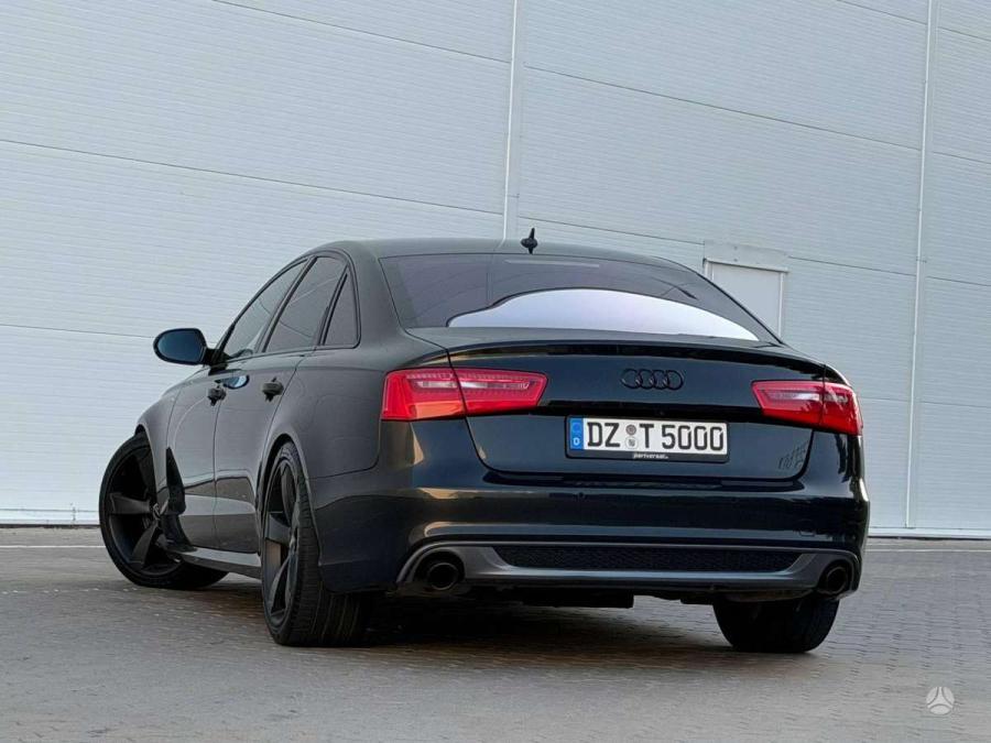 Black Audi A6 2012 in Riga, with an engine capacity of 2.97 L and mileage of 283 thousand km for 11500 €, photo 5 on AUTOMOTO.COM.LV