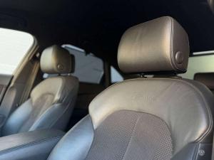 Black Audi A6 2012 in Riga, with an engine capacity of 2.97 L and mileage of 283 thousand km for 11500 €, photo 38 on AUTOMOTO.COM.LV