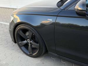 Black Audi A6 2012 in Riga, with an engine capacity of 2.97 L and mileage of 283 thousand km for 11500 €, photo 39 on AUTOMOTO.COM.LV