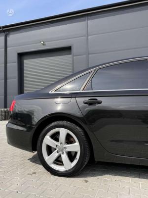 Black Audi A6 2012 in Klaipeda, with an engine capacity of 3.00 L and mileage of 178 thousand km for 10300 €, photo 6 on AUTOMOTO.COM.LV