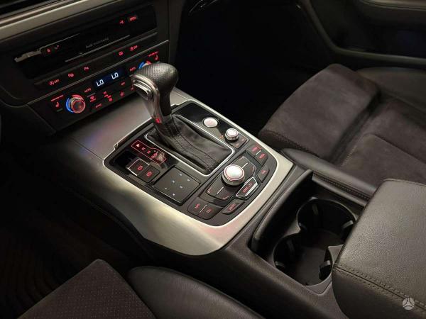 Melns Audi A6 2012 Marijampole, ar dzinēja tilpumu 2.97 L un nobraukumu 262 tūkst. km par 12750 €, foto 4 vietnē AUTOMOTO.COM.LV