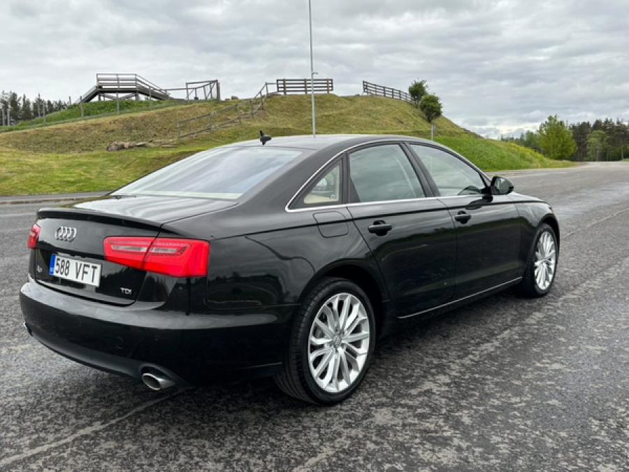 Black Audi A6 2012 in Narva, with an engine capacity of 3.00 L and mileage of 362 thousand km for 6990 €, photo 5 on AUTOMOTO.COM.LV