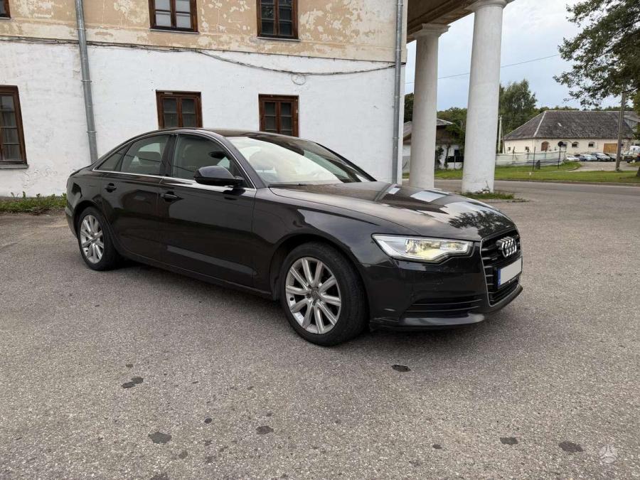 Melns Audi A6 2012 Viļņa, ar dzinēja tilpumu 2.97 L un nobraukumu 332 tūkst. km par 8000 €, foto 15 vietnē AUTOMOTO.COM.LV