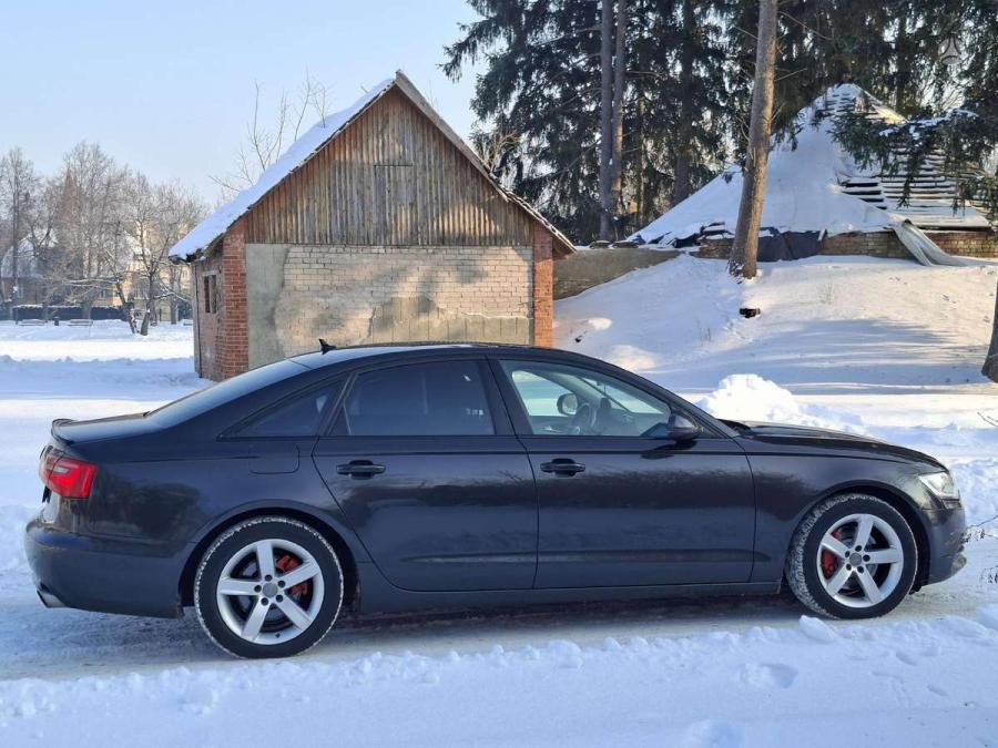 Black Audi A6 2013 in Silute, with an engine capacity of 2.97 L and mileage of 360 thousand km for 7500 €, photo 3 on AUTOMOTO.COM.LV