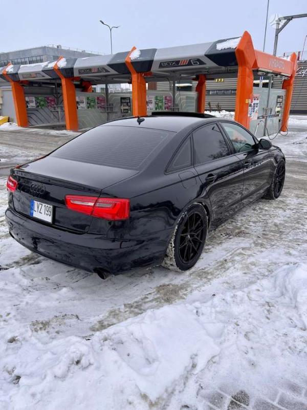 Black Audi A6 2013 in Siauliai, with an engine capacity of 1.98 L and mileage of 193 thousand km for 10000 €, photo 9 on AUTOMOTO.COM.LV
