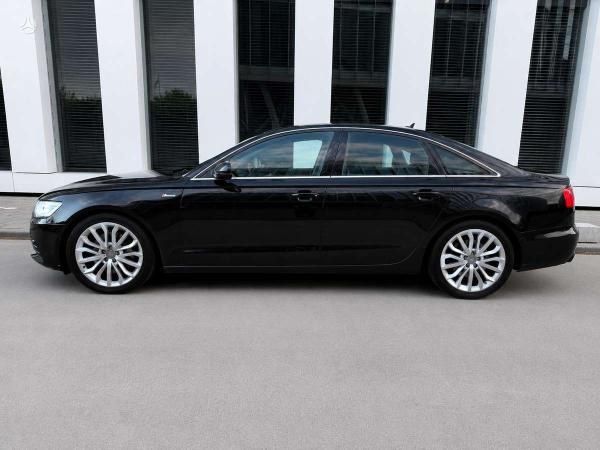 Black Audi A6 2013 in Vilnius, with an engine capacity of 3.00 L and mileage of 264 thousand km for 7999 €, photo 9 on AUTOMOTO.COM.LV