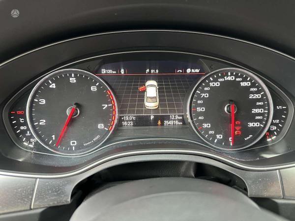 Black Audi A6 2013 in Vilnius, with an engine capacity of 3.00 L and mileage of 254 thousand km for 6600 €, photo 10 on AUTOMOTO.COM.LV