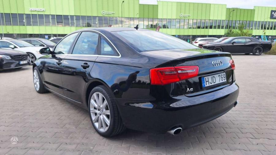 Black Audi A6 2013 in Vilnius, with an engine capacity of 2.97 L and mileage of 326 thousand km for 9400 €, photo 5 on AUTOMOTO.COM.LV