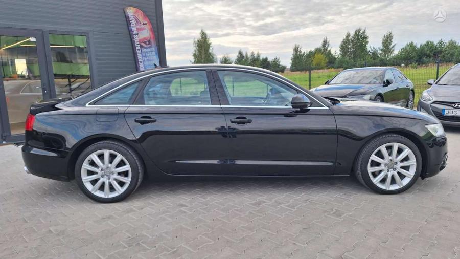 Black Audi A6 2013 in Vilnius, with an engine capacity of 2.97 L and mileage of 326 thousand km for 9400 €, photo 6 on AUTOMOTO.COM.LV